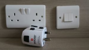 Ist für die Steckdosen auf Malta ein Reiseadapter notwendig?